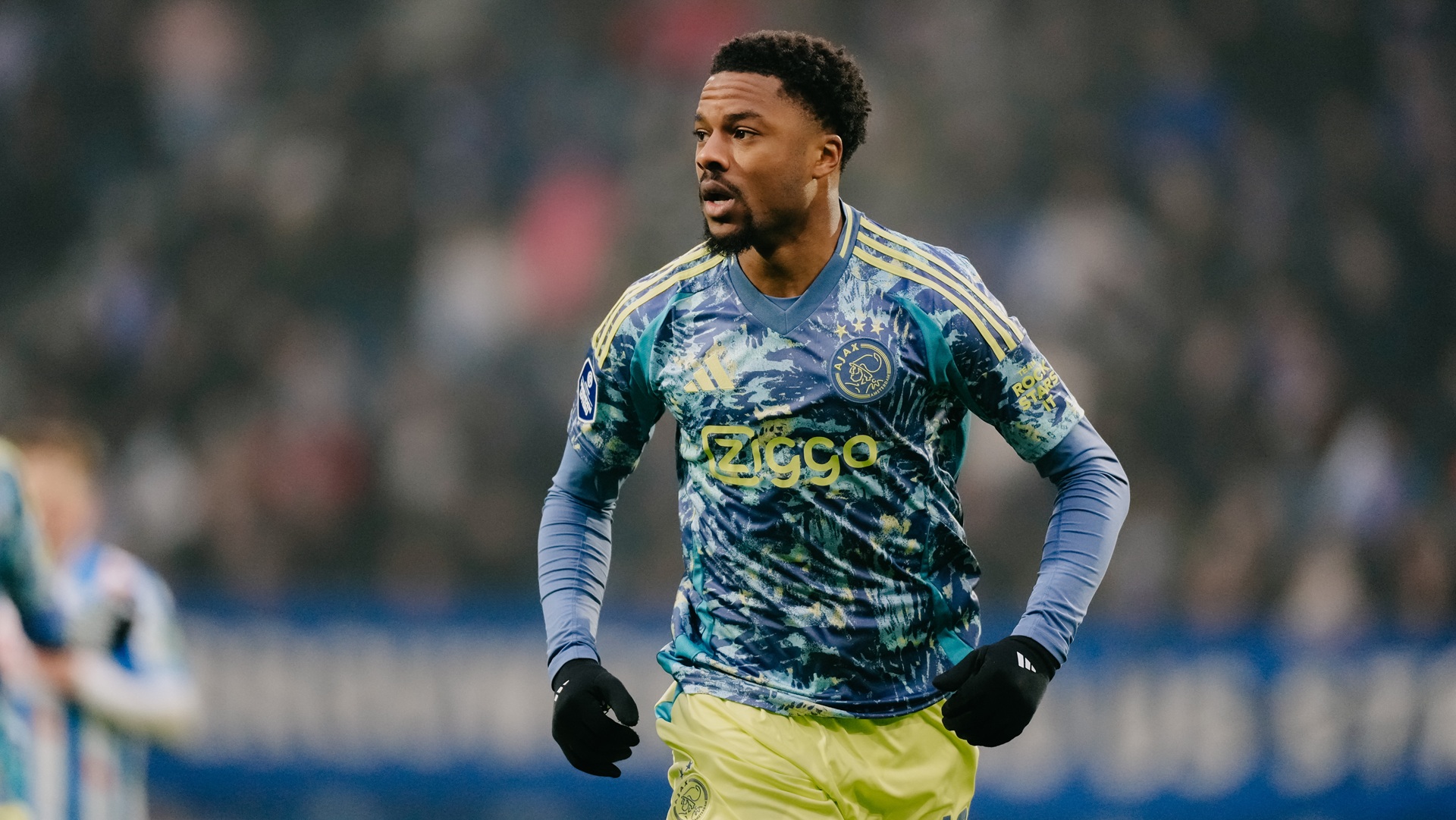 Chuba Akpom joins Lille OSC on loan