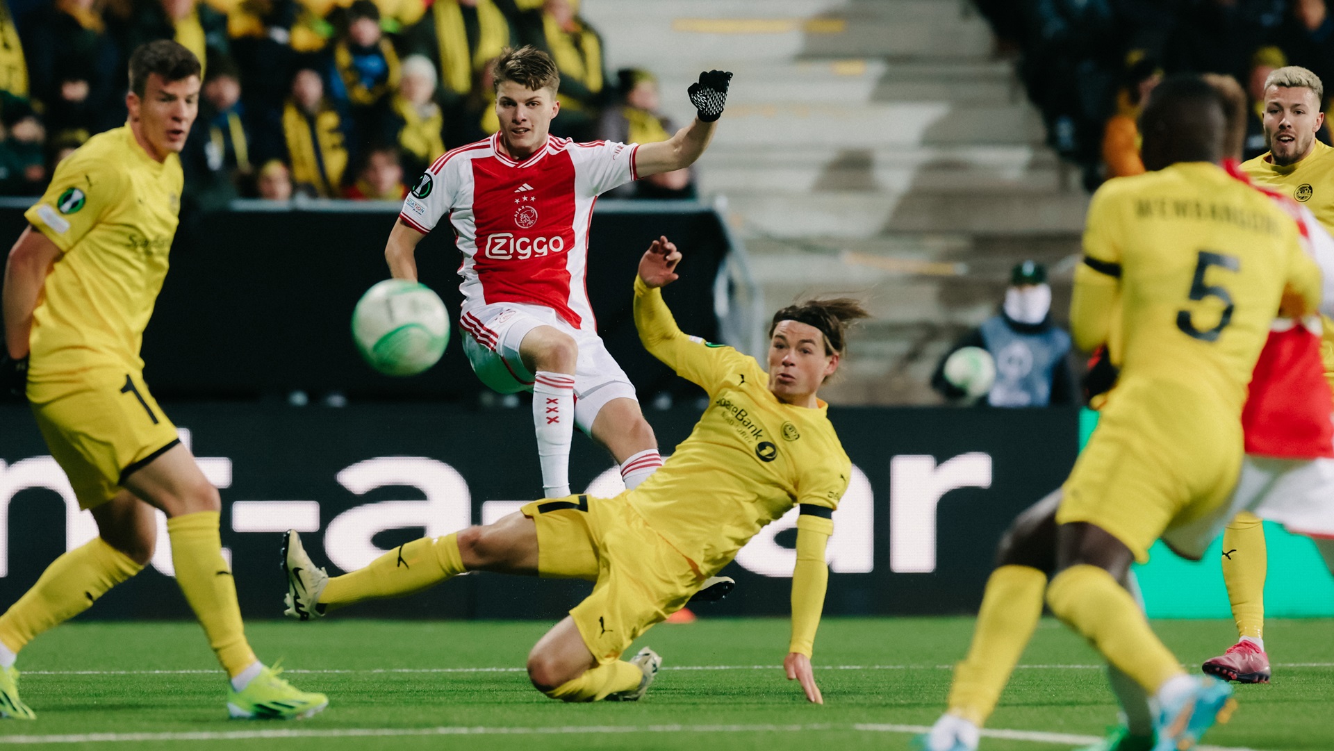 Highlights Bodø/Glimt - Ajax | Through to the next round after crazy ...