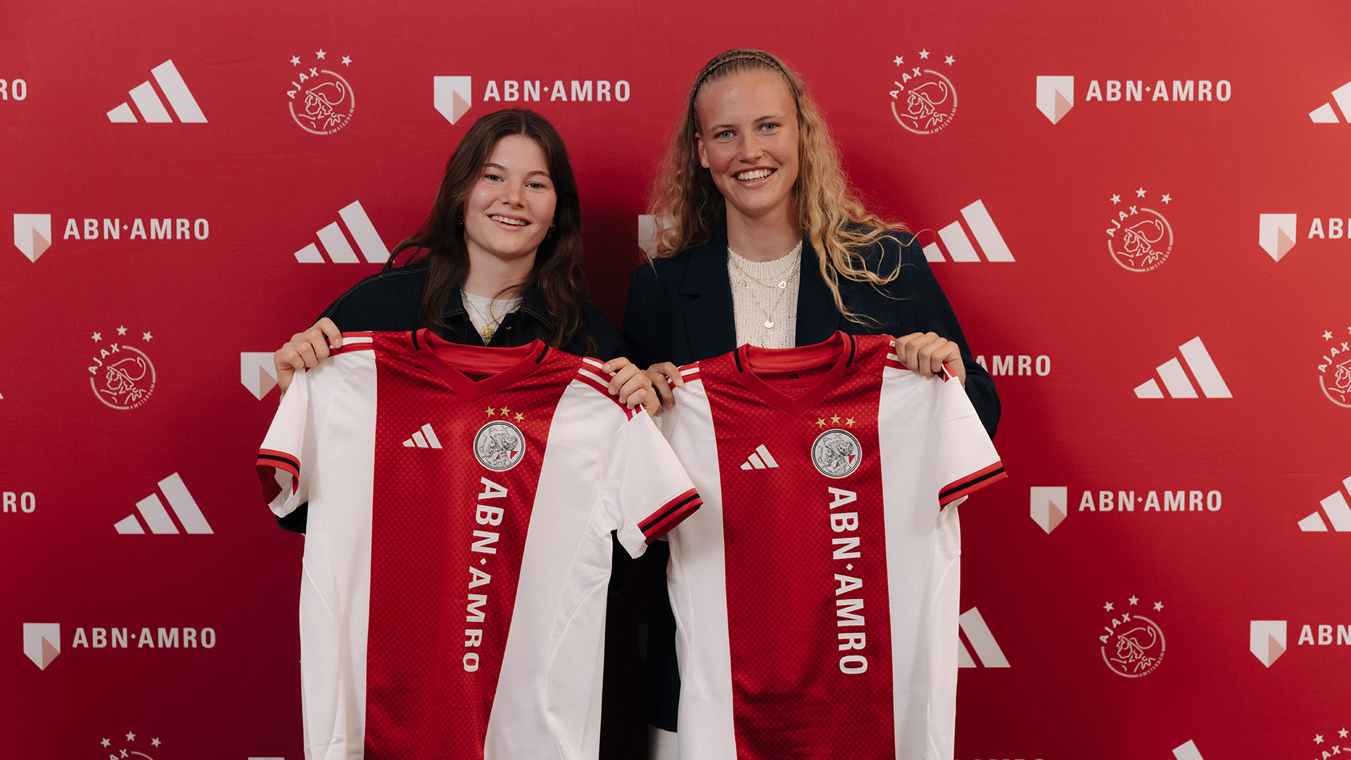 Van Asten and Kip sign first contract at Ajax