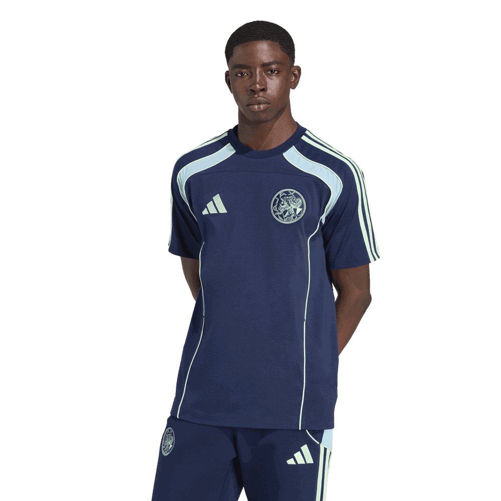 The official Ajax Fanshop Largest range official Ajax articles.