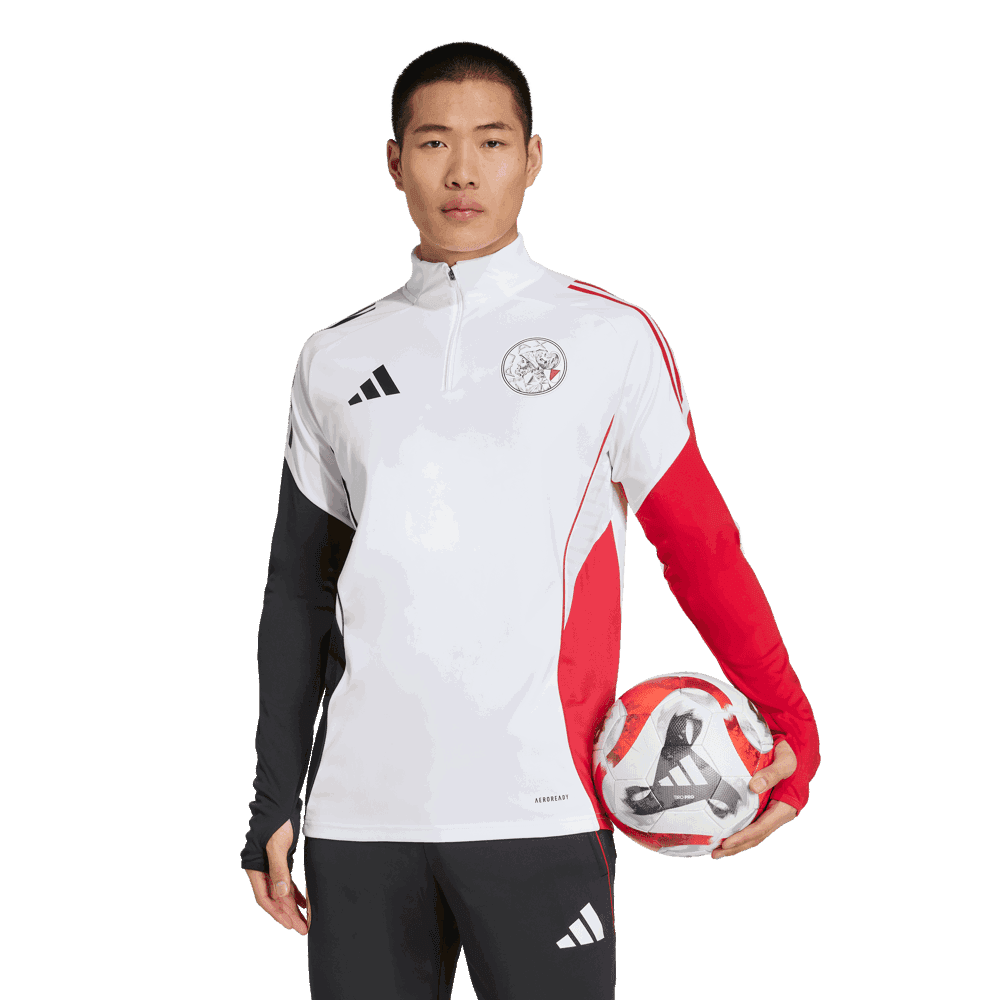The official Ajax Fanshop Largest range official Ajax articles.